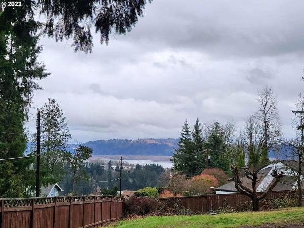 Columbia River View - Troutdale, OR