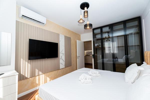 El Lux Apartment - Golem