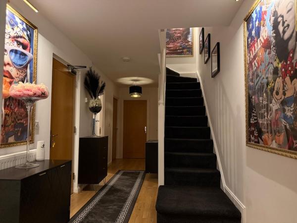 3-bed Marina Property City Arena Beach Parking - Swansea