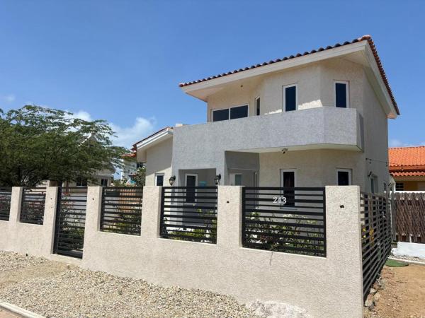 Violeta Breeze Retreat-3bdr-boroncana - Aruba