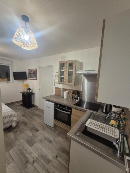 Comfortable One-story Studio Apartment - Péronne