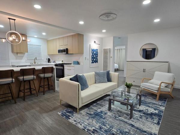 Sandbar Bay Walk To Beach & Downtown Oceanside New 2 Bedroom Apartment - Oceanside, Californie