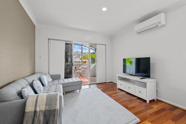 Ascot Apartments - Ascot