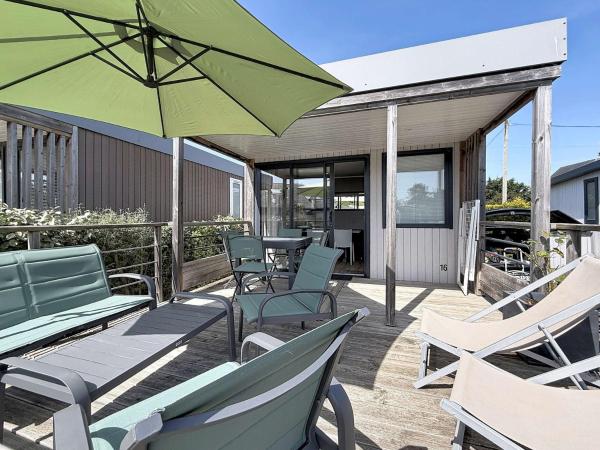 Mobil-home Confort 4 Pers, à 200m Plage, Terrasse, Piscine Chauffée, Parking, Wi-fi Gratuit - Fr-1-361a-83 - Carolles
