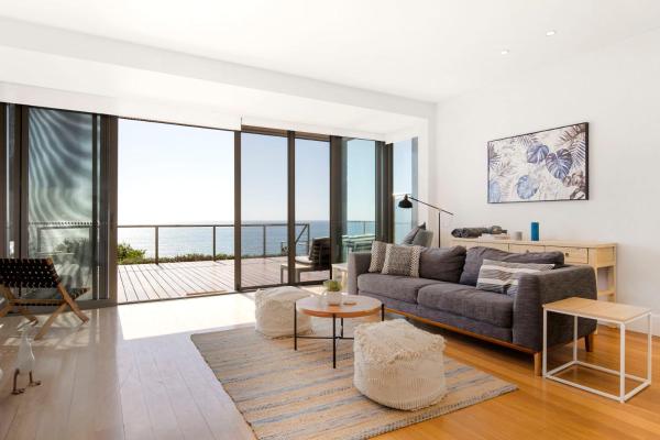 Spectacular Panoramic Oceanview House In Seacliff - Adelaide