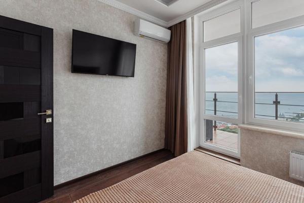 Kamanina 2-bedrooms Sea View Apartment - Odessa