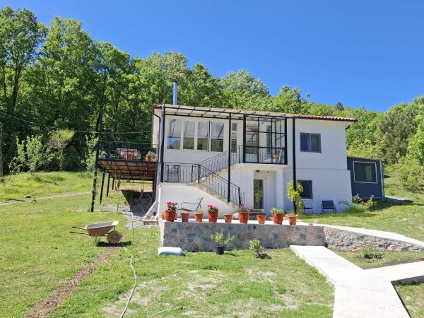 Villa Lugina - Albania