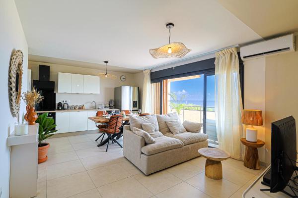 Sunset & Standing 4-star Ocean-view Accommodation In Saint-leu - Saint-Leu