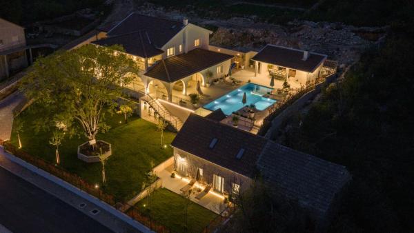 New 2026 - Luxury Villa Speranza With Heated Saltwater Pool - Imotski
