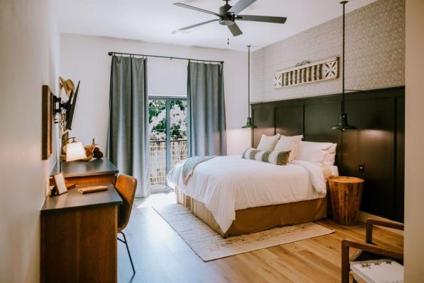 Homestead Suite At Gaines Ranch On The Square - Wimberley, TX