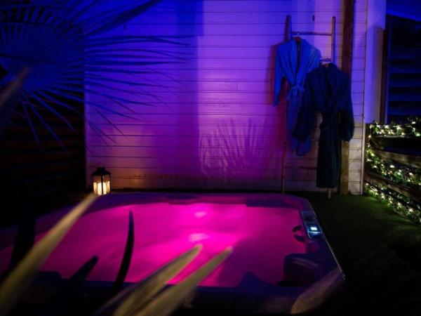 Holiday Home Villa Eden Bleu - Romantische Atmosphäre Mit Jacuzzi 10 Min Vom Ozean Entfernt By Interhome - Biscarrosse
