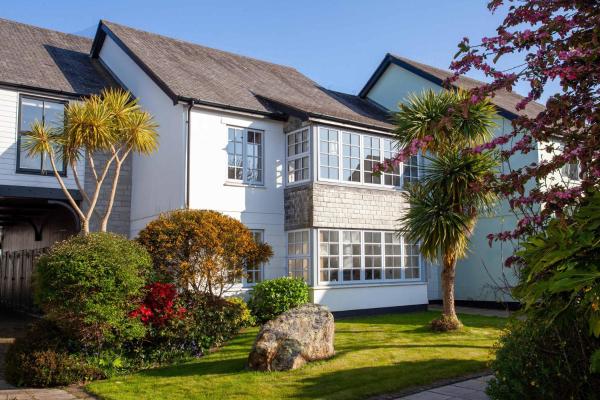 25 Tregenna Court With Creek & Country - Falmouth