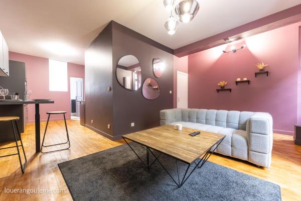 Louerangoueme - L'ecrin Pourpre - Cinéma Privé - Hyper Centre - Wifi - Proche Gare - Idéal Perso & Professionnels - Cuisine ÉQuipée - Louerangouleme - Angoulême