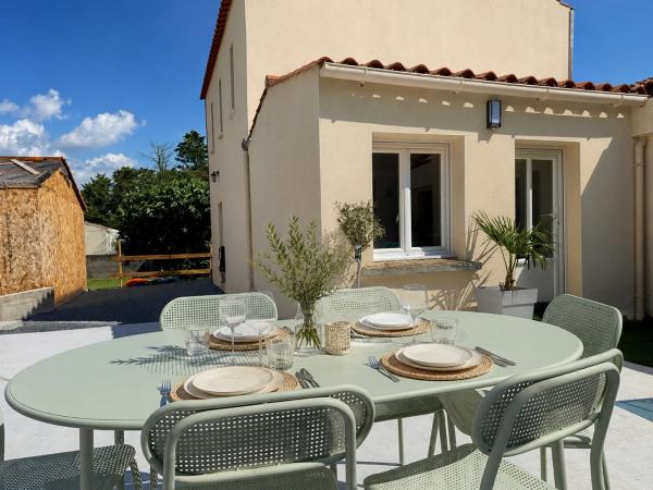 Maisonnette Avec Terrasse Pour 4 Personnes - Talmont-Saint-Hilaire