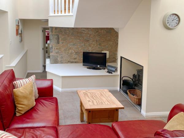 Stable Barn - Hw7591 - Gwynedd
