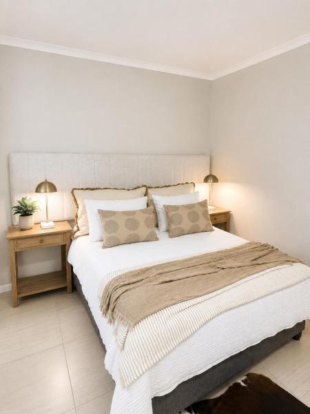 Salt & Vine Stay - Somerset West