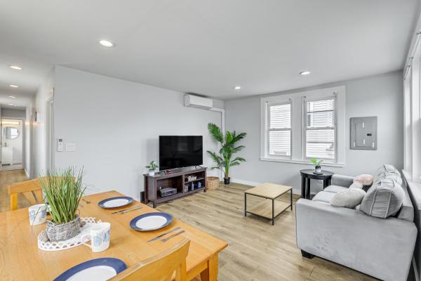 Walk To Beach & Casino Pier! Family Escape W/ Yard - Toms River, NJ