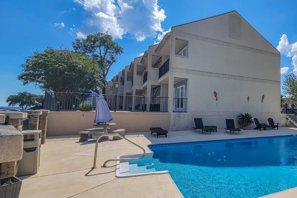 123 Beau Clair - Beachside Townhome With Balcony And Pool In Long Beach - Pass Christian, MS
