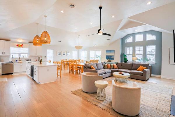 9br Ocean Estate Pool Hot Tub, 350 Ft To Beach - Virginia Beach, VA