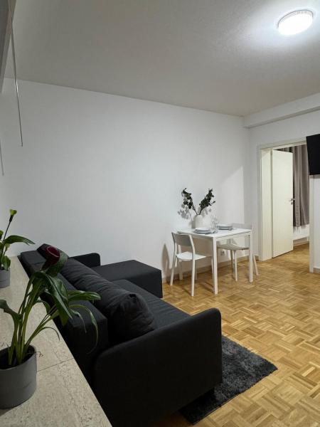 2-room Apartment In Hamburg-wandsbek - Hamburg