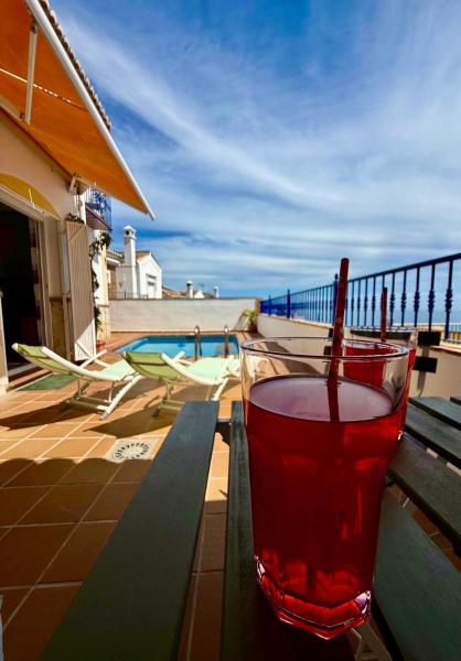 Appartement In Nerja With Private Pool And Sea View - 夫里希利亞納