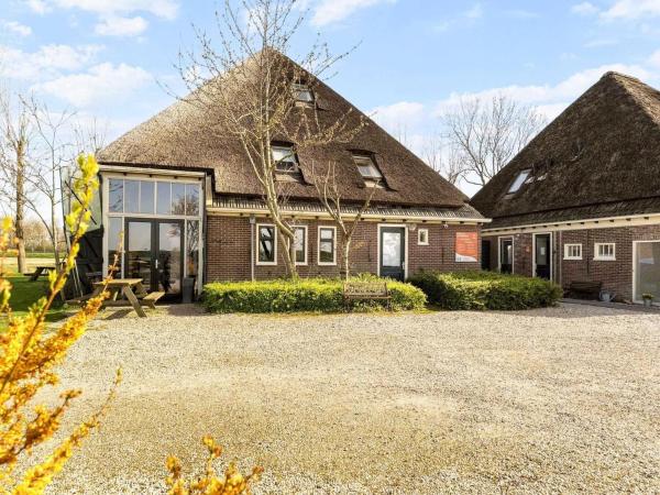Rustic Apartment In Old Dutch Farmhouse - Heerhugowaard