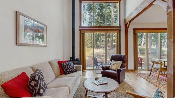 Course-side Home Views Patio & Downtown - McCall, ID
