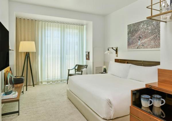 Halcyon, A Hotel In Cherry Creek, Denver - Okinawa, Japan