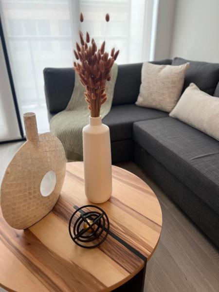 Bayview Condo Rentals - Toronto