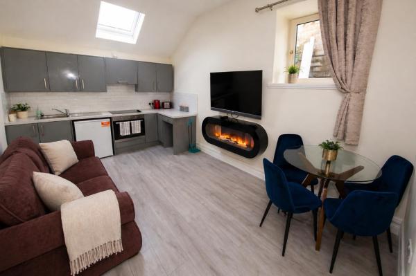 Unit 4 Tranquil Harbourside Retreat- Central Location - Cork