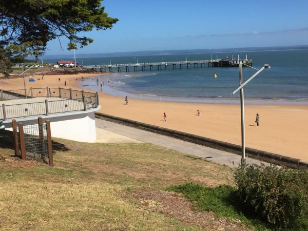Waterfront@waves - Ventnor