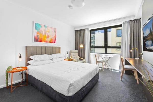 Modern Studio In Parramatta Pool Ac Workspace - Auburn