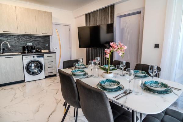 Sea View Luxury Apartments- Forest Retreat Luxury Suite - Sinemorec