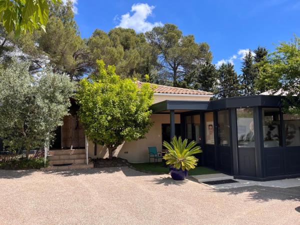 Petit Paradyzen - Chambres D'hôtes & Institut Bien-être - Saint-Guilhem-le-Désert