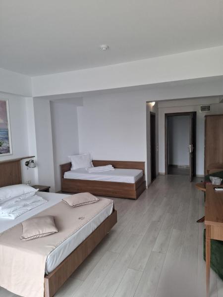 Hotel Insula - Romania
