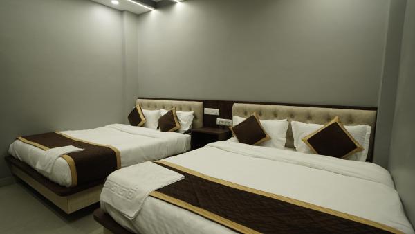 Hotel Pragya Palace - Varanasi