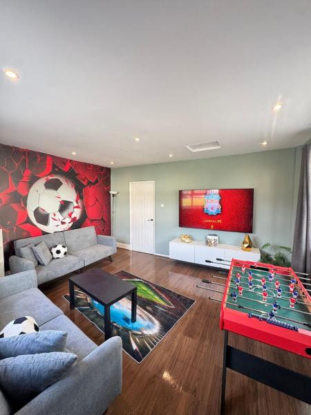 Anfield View Sleeps 8 - Liverpool
