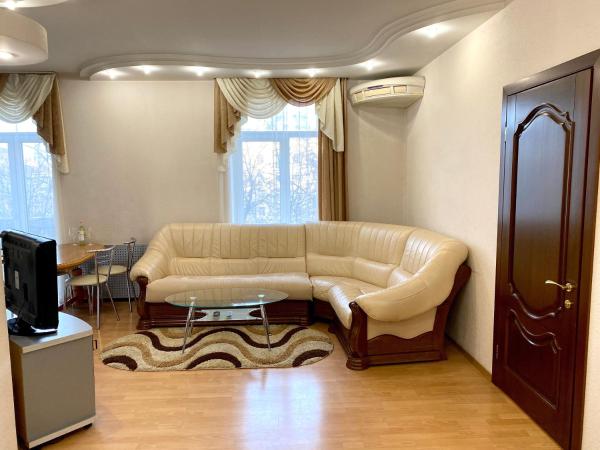 Апартаменти в центрі з ДЖАКУЗІ і гарним видом з вікон - Dnipro