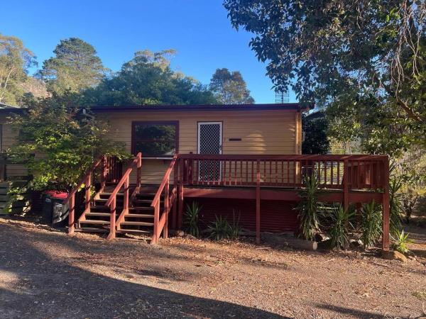 Froggys Quarters Cabin 7 - Platypus - Halls Gap