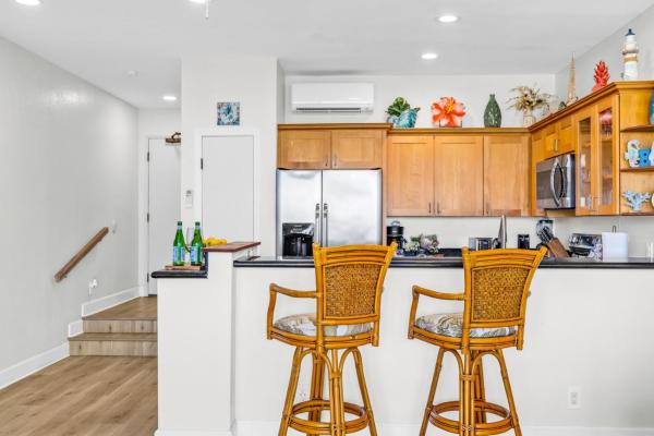 Napili Point Villas Oceanfront 4 Br Sleeps 14 Complimentary Car With 6 Nights Nap Ml-3622 By Kbm - Maui, HI