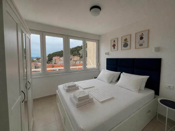 Newly Renovated Apartment With A Beautiful View - Omiš