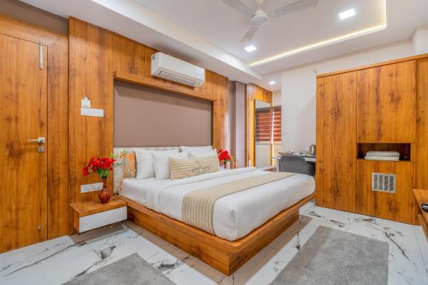 Hotel Deol's Paradise - Indore