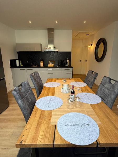 Moderne Gemütliche City-wohnung Mit Küche & Tv - Aachen