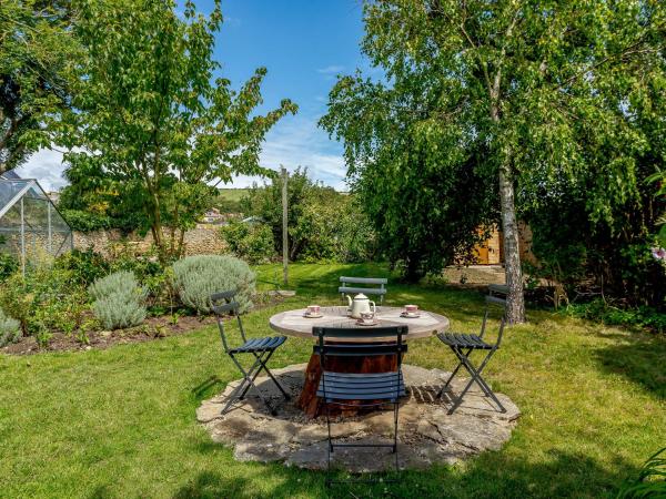 The Retreat - M - Burton Bradstock