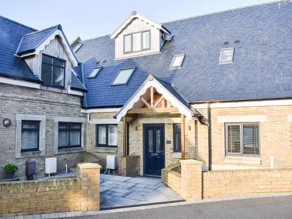 Old School Mews - Sandown