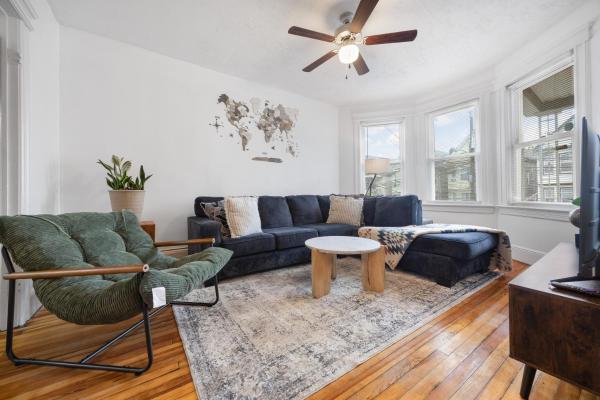Spacious & Stylish 2br Apartment Near Manhattan - Harrison, NJ