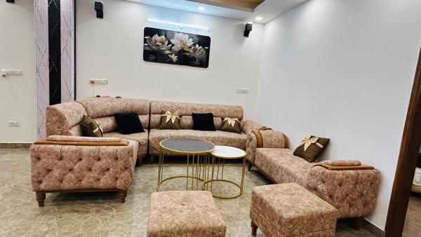Luxurious House In Dwarka Near Airport - New Delhi Indira Gandhi Airport (DEL)