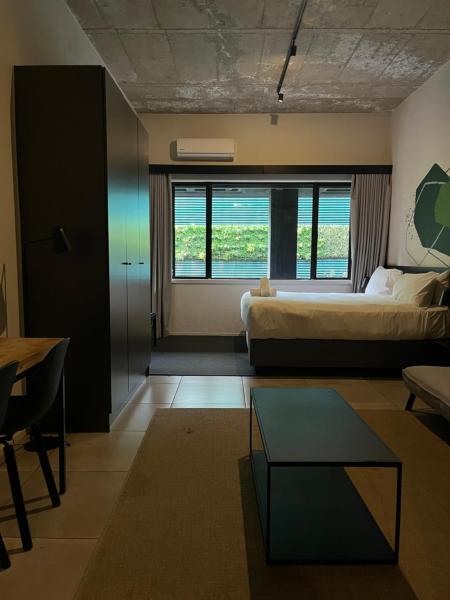 Sandton Cbd Apartment - Johannesburg