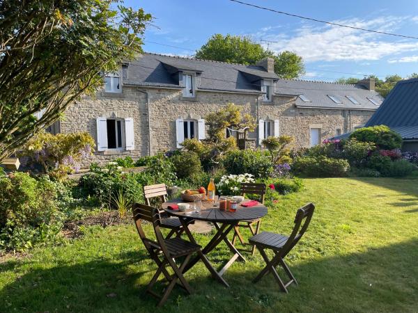 La Guillerette, Authentique Longère Bretonne - Finistère