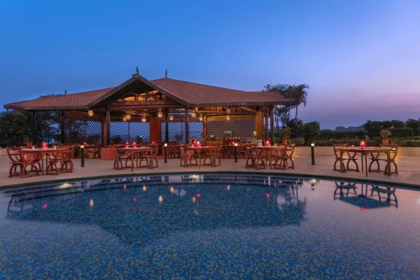 Sheraton Grand Pune Bund Garden Hotel - Pune